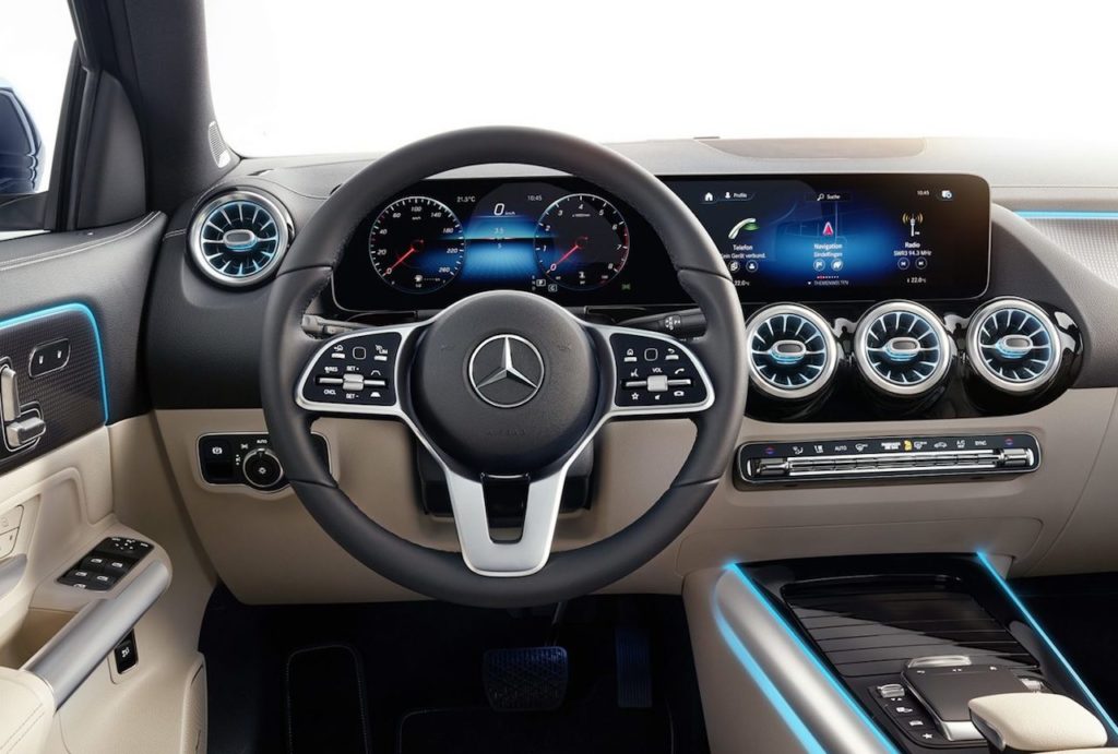 LE MERCEDES GLA 2 2020 PASSE EN MODE SUV - AUTO MAG