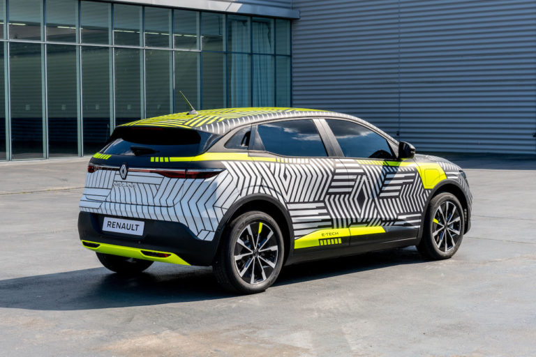 RENAULT MEGANE 5 E-TECH ELECTRIC 2022 LA FUTURE MEGANE ÉLECTRIQUE PREND ...