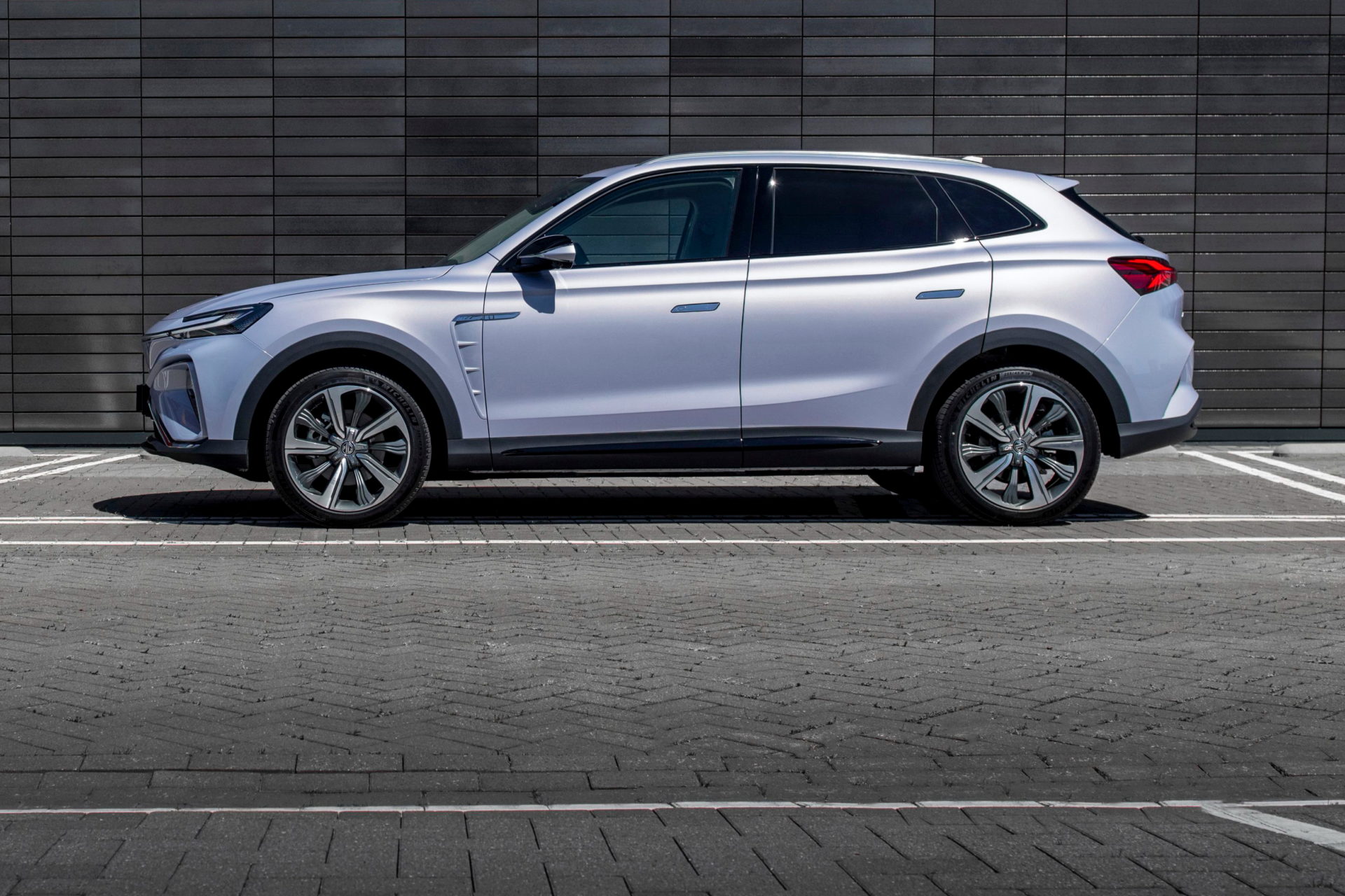 MG MARVEL R 2022 A PARTIR DE 39990 EUROS - AUTO MAG