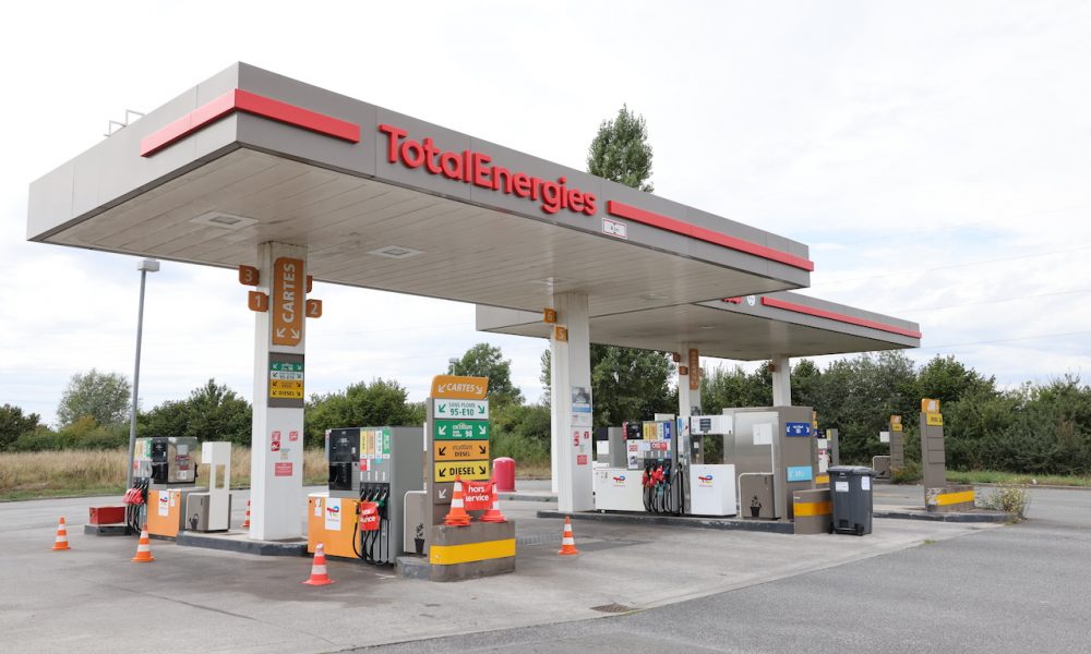 CARBURANT - FORTES AFFLUENCES ET RUPTURES DANS LES STATIONS-SERVICES ...