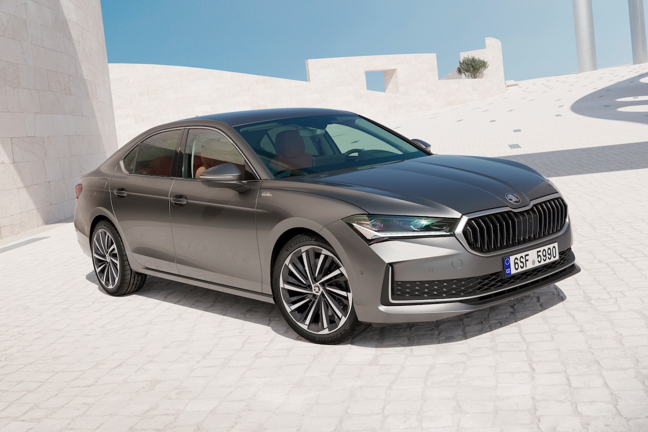 SKODA SUPERB LIMOUSINE SUPERB COMBI IV 2024 LA GRANDE BERLINE TCH QUE SKODA SUPERB LIMOUSINE SUPERB COMBI IV 2024 LA GRANDE BERLINE TCH QUE