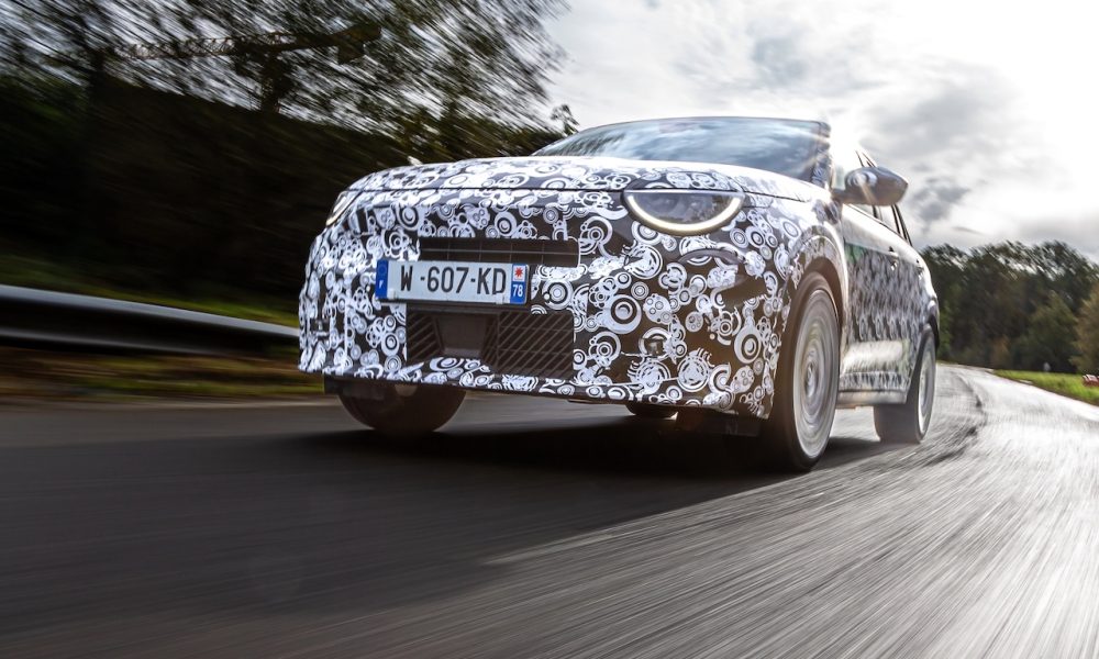 ABARTH 600E 2024 LA PLUS PUISSANTE DES ABARTH - AUTO MAG