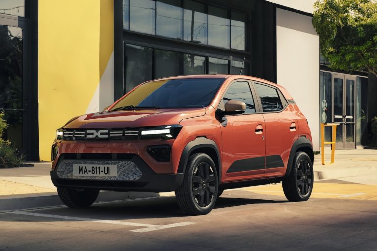 DACIA SPRING 2 2024 UN MINI DUSTER ELECTRIQUE - AUTO MAG
