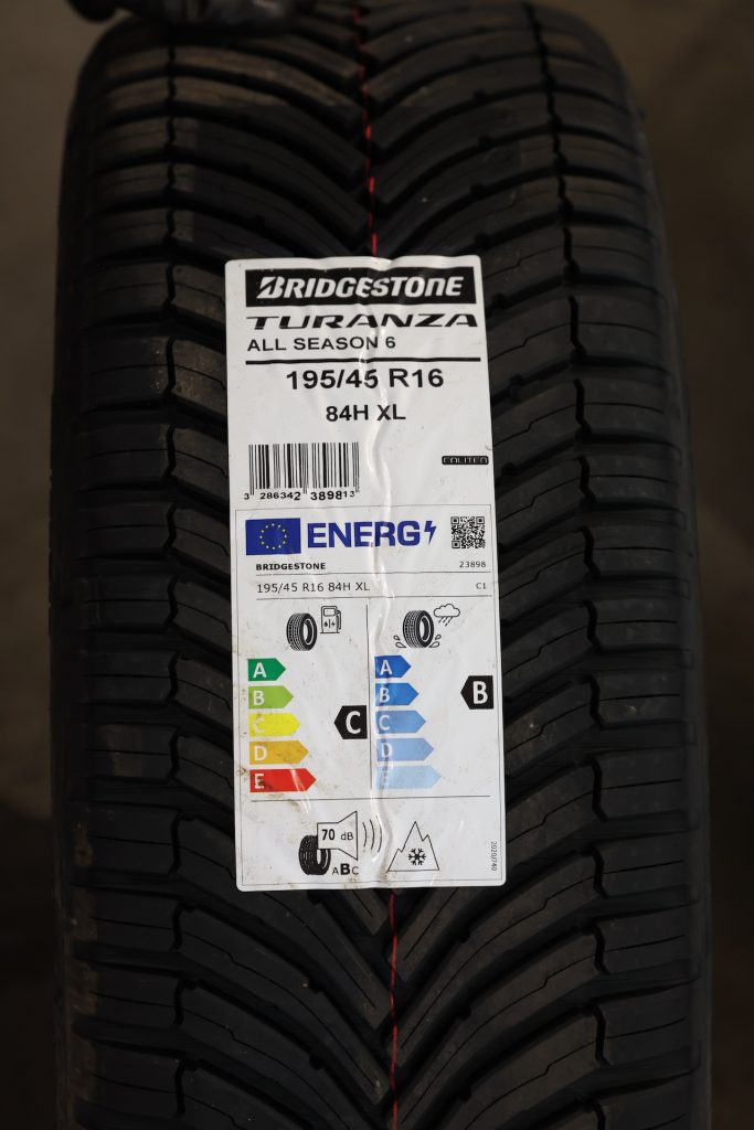 Test pneu Bridgestone Turanza All Season 6 : Comme un poisson dans l ...