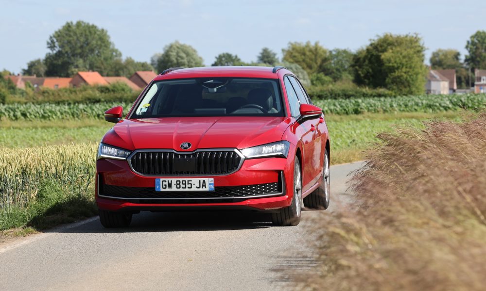 Essai Skoda Superb 4 Combi TDi 150 2025 : Un Choix Rationnel - AUTO MAG