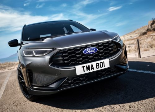 Ford Kuga ST-Line X 2025 : Découvrez le Black Package - AUTO MAG