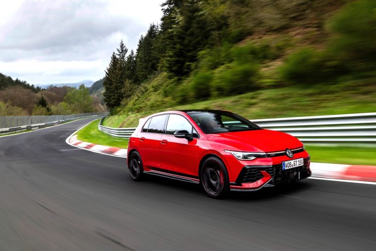 Volkswagen Golf GTI Edition 50 2026 : La GTI le plus puissante de l’histoire ! - AUTO MAG