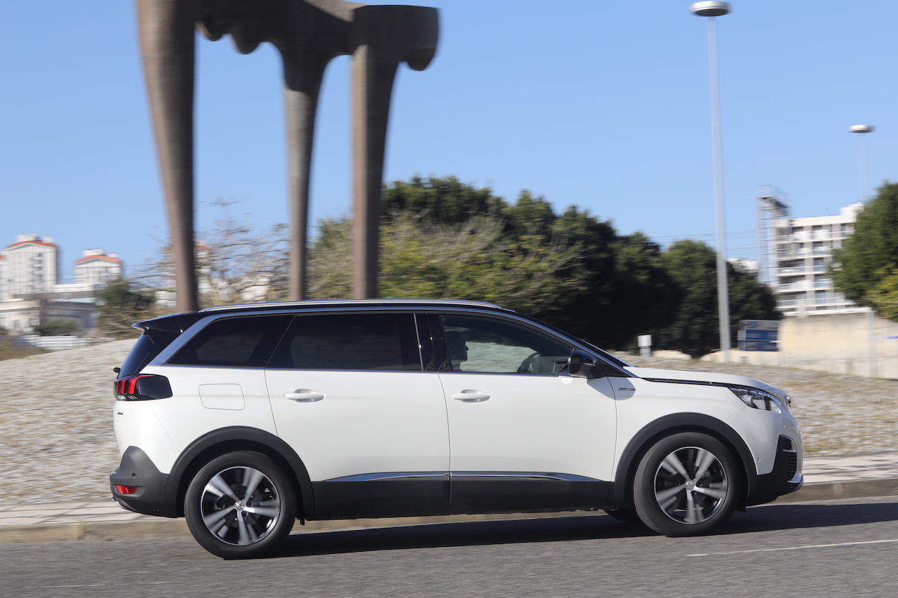 PHOTOS PEUGEOT 5008 2 GT LINE 2017 - AUTO MAG