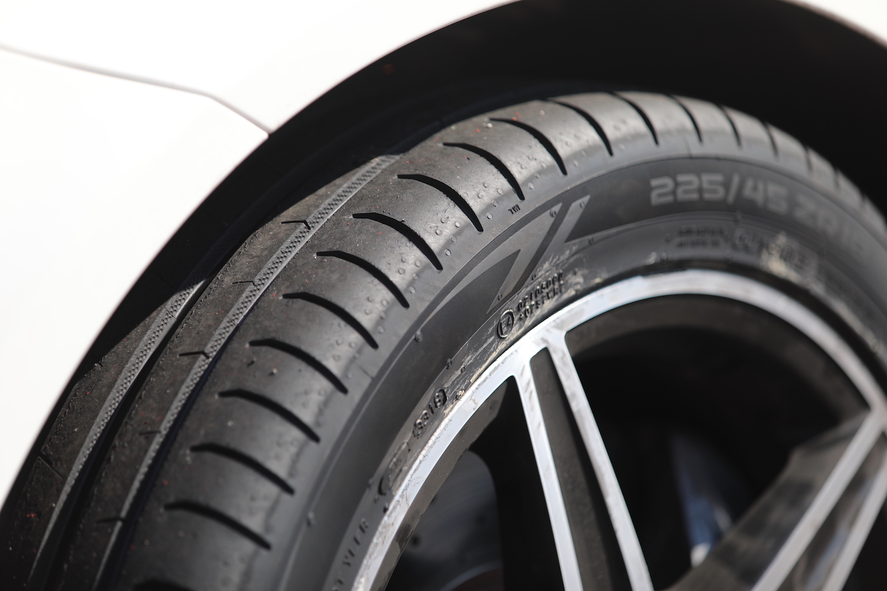 TEST PNEUMATIQUES NOKIAN POWERPROOF NOKIAN WETPROOF - AUTO MAG