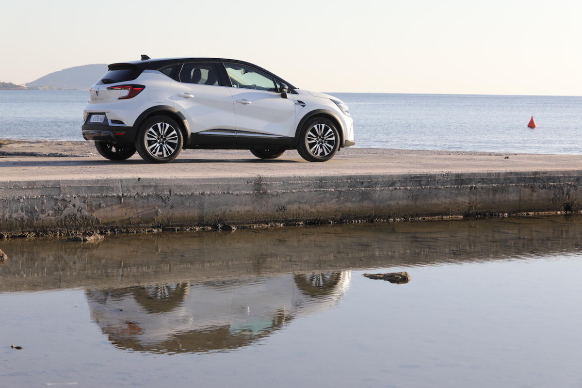 ESSAI RENAULT CAPTUR 2 TCe 155 EDC INITIALE PARIS 2020 - AUTO MAG