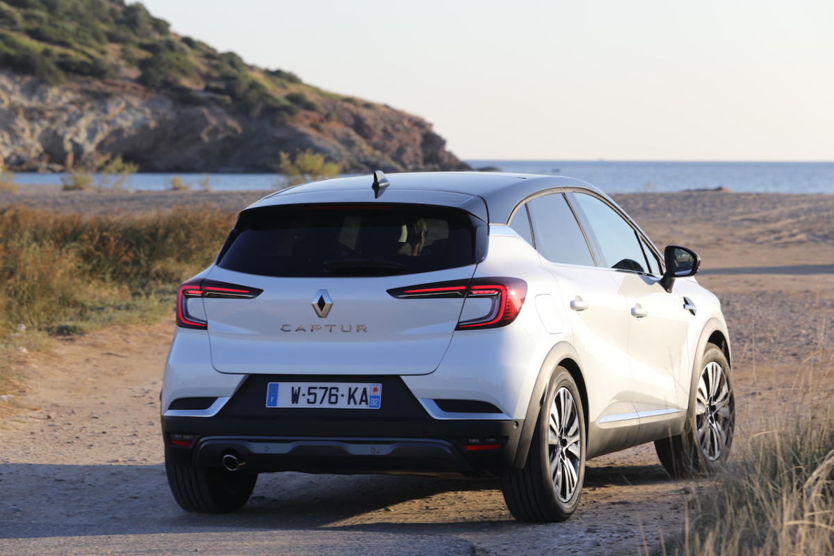 ESSAI RENAULT CAPTUR 2 TCe 155 EDC INITIALE PARIS 2020 - AUTO MAG