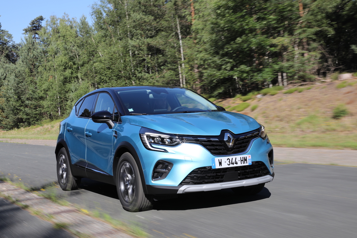 ESSAI RENAULT CAPTUR E-TECH PLUG-IN HYBRID 2020 - AUTO MAG