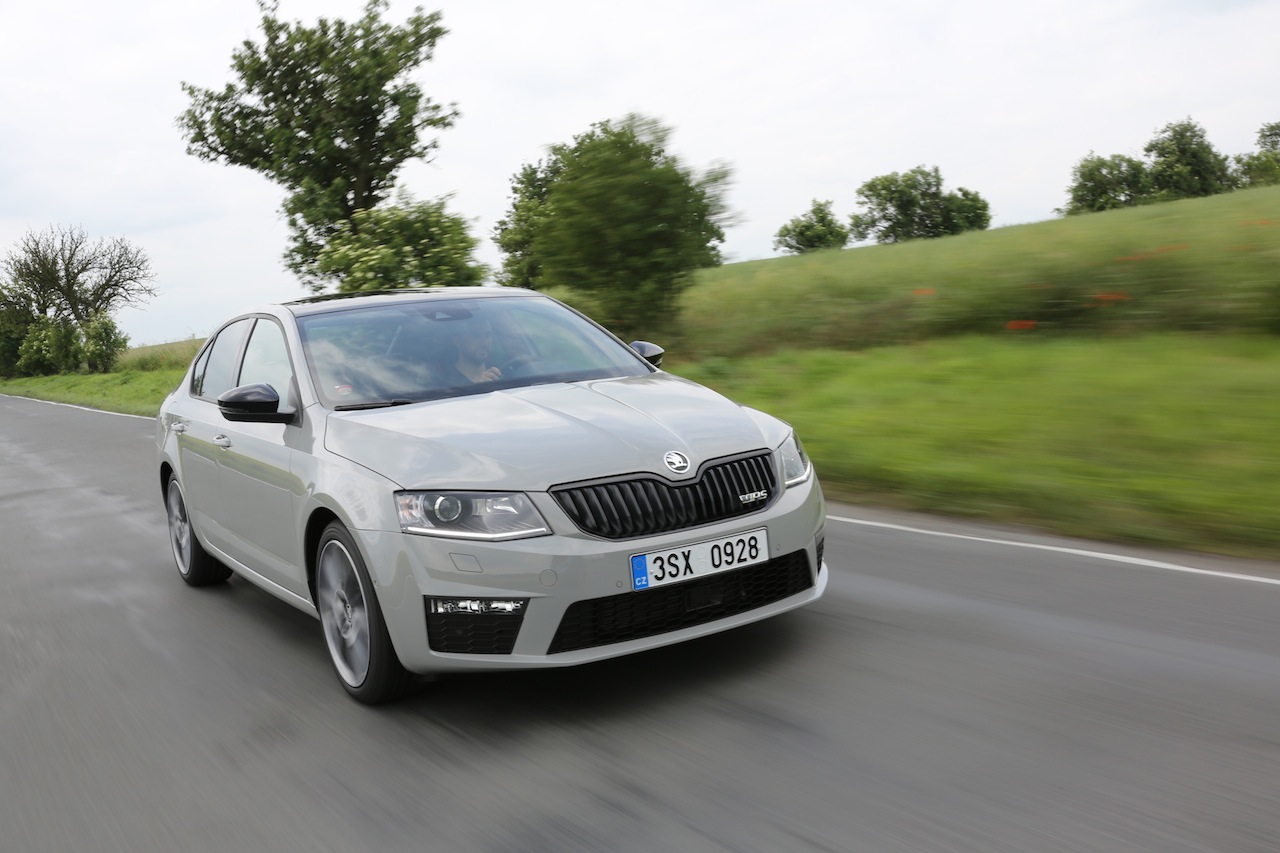 ESSAI SKODA OCTAVIA RS TSi 220 DCC 2017 - AUTO MAG
