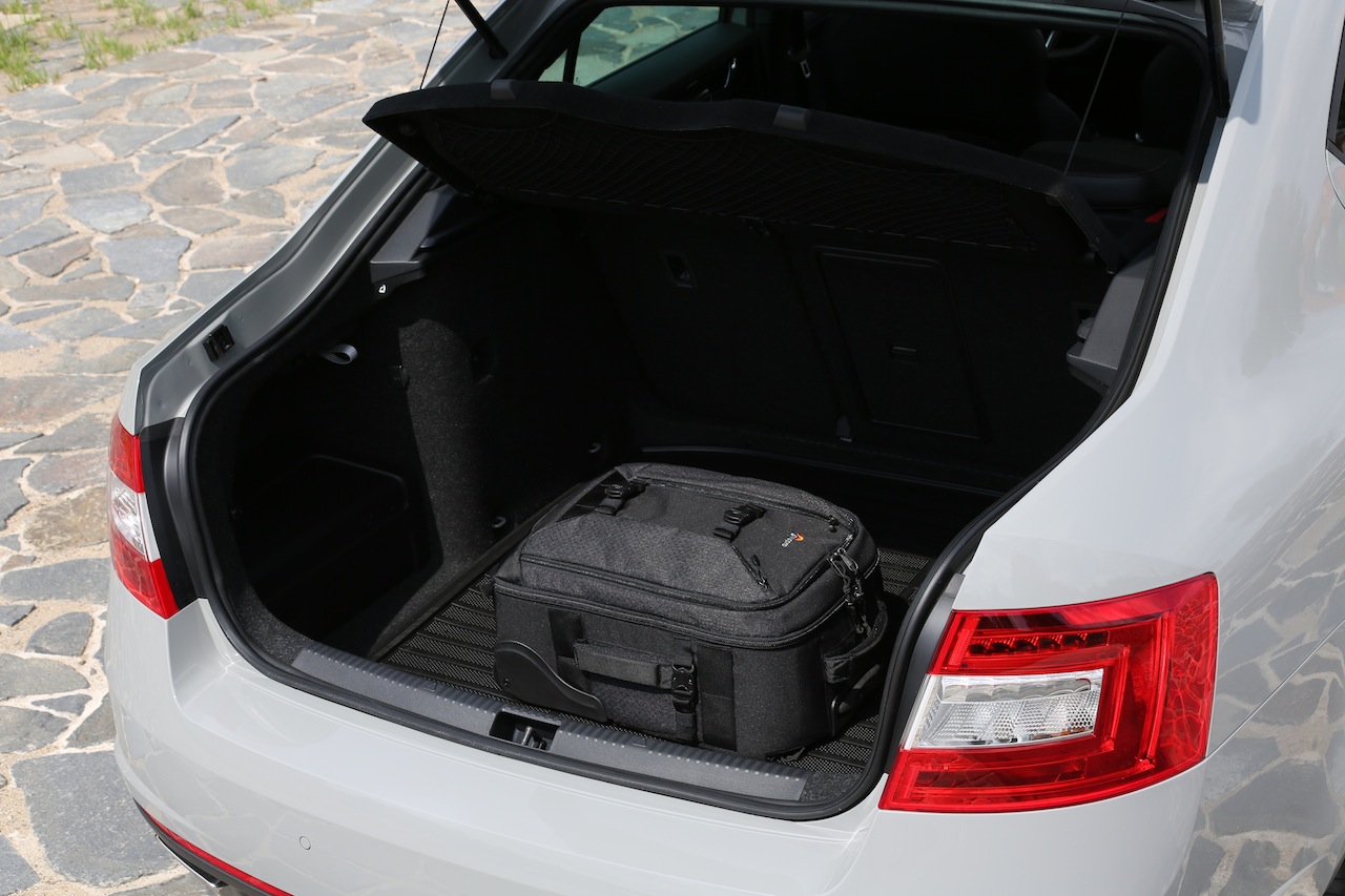 ESSAI SKODA OCTAVIA RS TSi 220 DCC 2017 - AUTO MAG