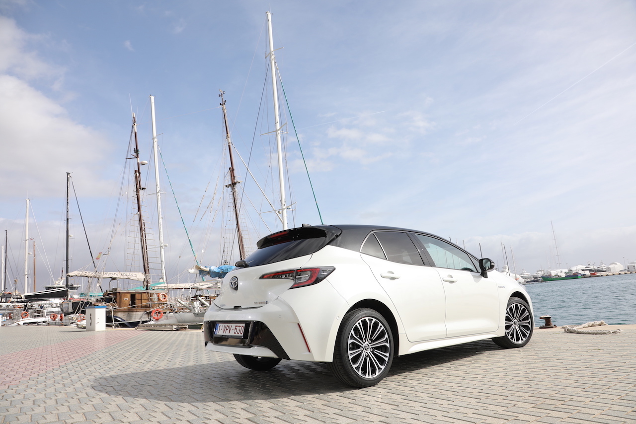 ESSAI TOYOTA COROLLA HYBRIDE 122h 2019 - AUTO MAG
