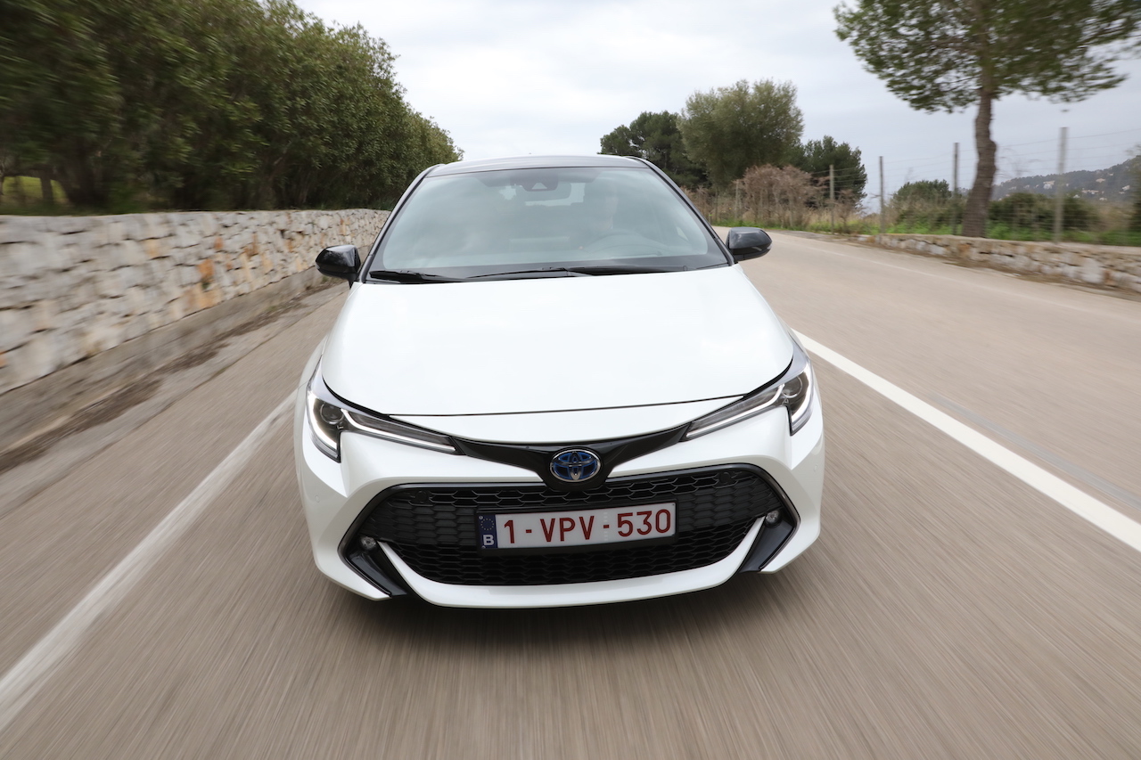 ESSAI TOYOTA COROLLA HYBRIDE 122h 2019 - AUTO MAG